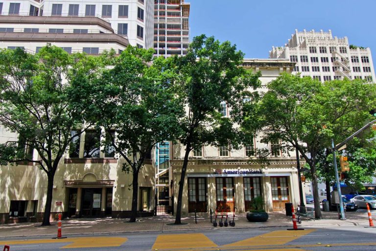 600 Congress – Guide To Austin Architecture